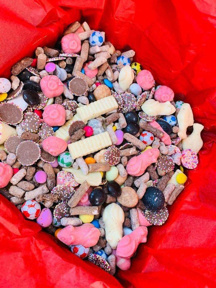 Chocolate pick & mix box – Retro SweetShop UK
